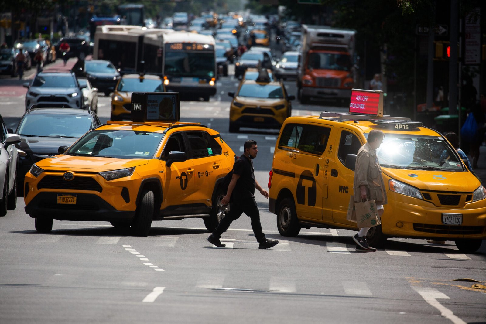 Key Factors That Impact Taxi Accident Claim Worth